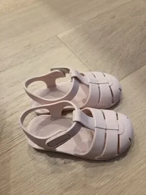 Zara | Shoes | Rubberized Fisherman Sandals Pink Zara Toddler Size 2275 ...